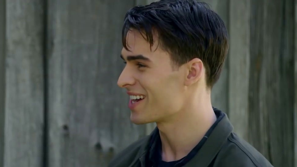 Hometown Holiday - Full Cast & Crew - TV Guide