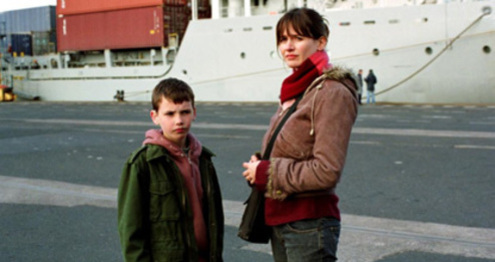 Dear Frankie - Full Cast & Crew - TV Guide