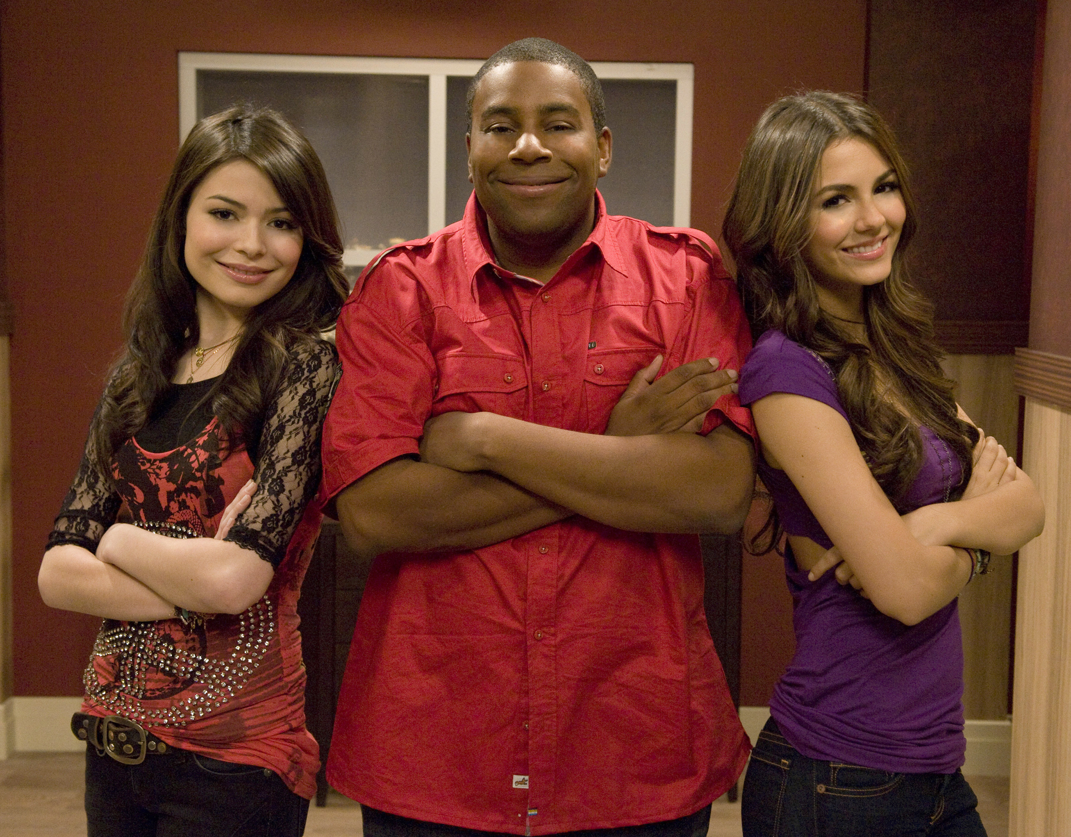 iParty with Victorious - Full Cast & Crew - TV Guide