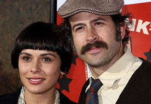Jason Lee's Name Is Married Man - TV Guide