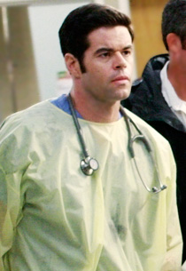 Grey's Anatomy: Robert Baker Is Seattle Grace's New Homewrecker - TV Guide