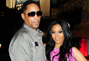 R&B Singer Ameriie Marries - TV Guide