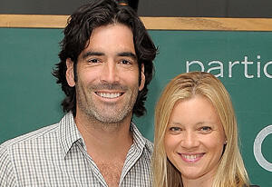 Amy Smart and HGTV's Carter Oosterhouse Get Married - TV Guide