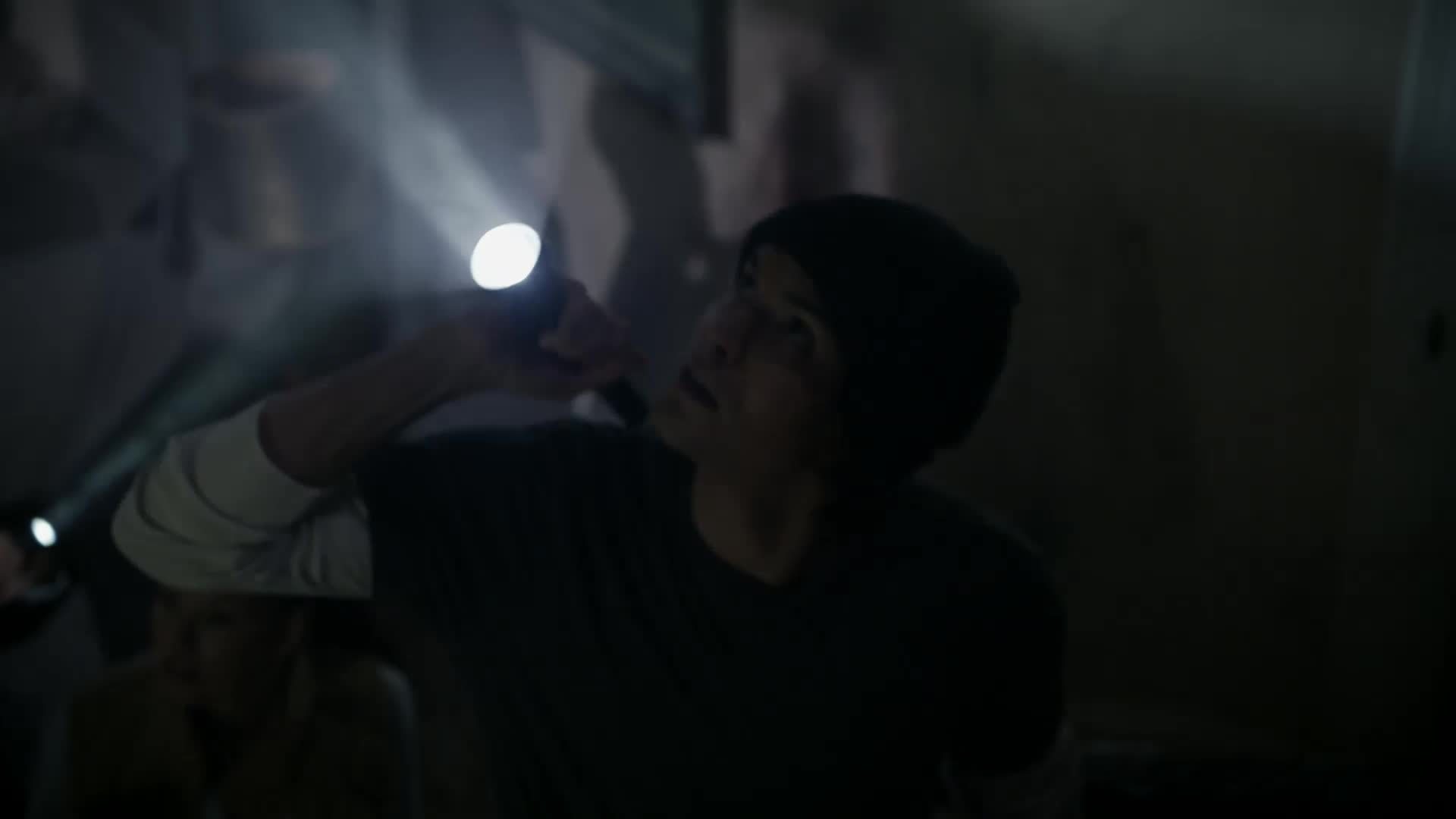 Exclusive Ravenswood First Look: Will Caleb Save Miranda From Danger ...