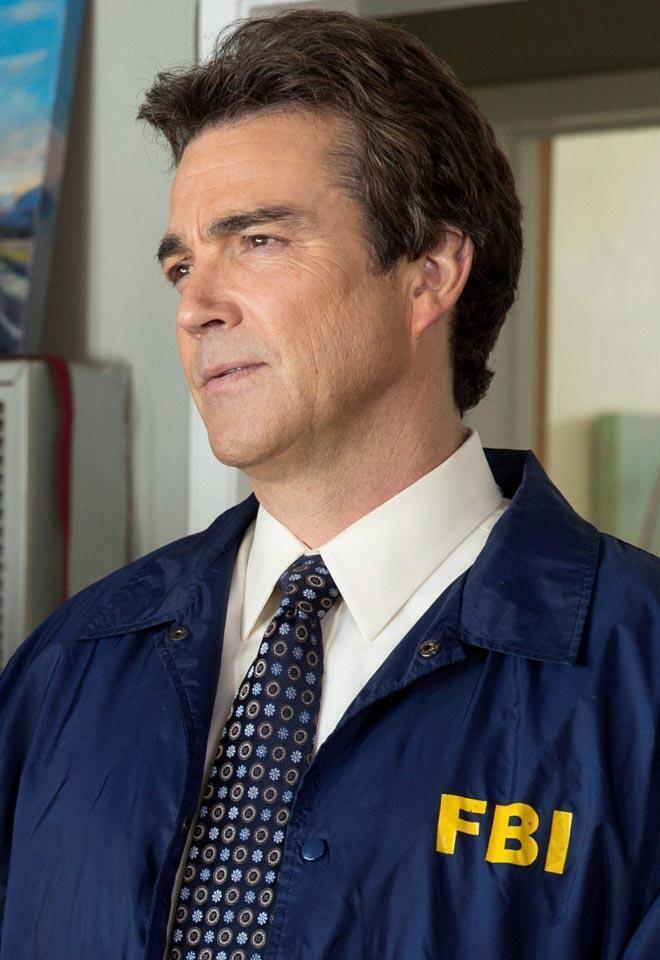 Exclusive Major Crimes Video: Jon Tenney Goes Behind the Camera Again ...