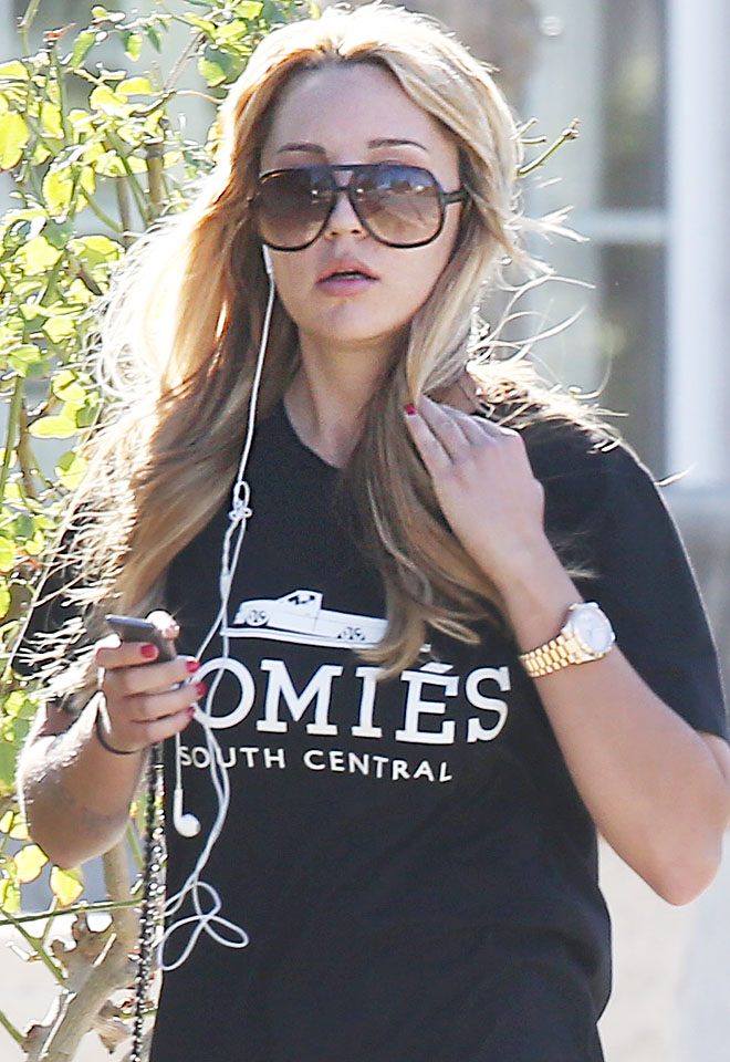Amanda Bynes' Bong-Throwing Case Dismissed - TV Guide