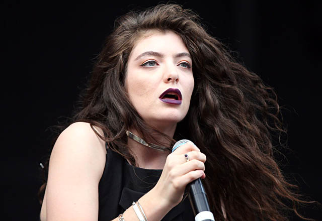 Listen to Lorde's Anthem for the Hunger Games: Mockingjay Soundtrack ...
