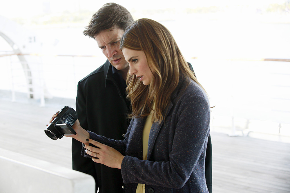 Castle Mega Buzz: So Are Castle and Beckett Back Together? - TV Guide