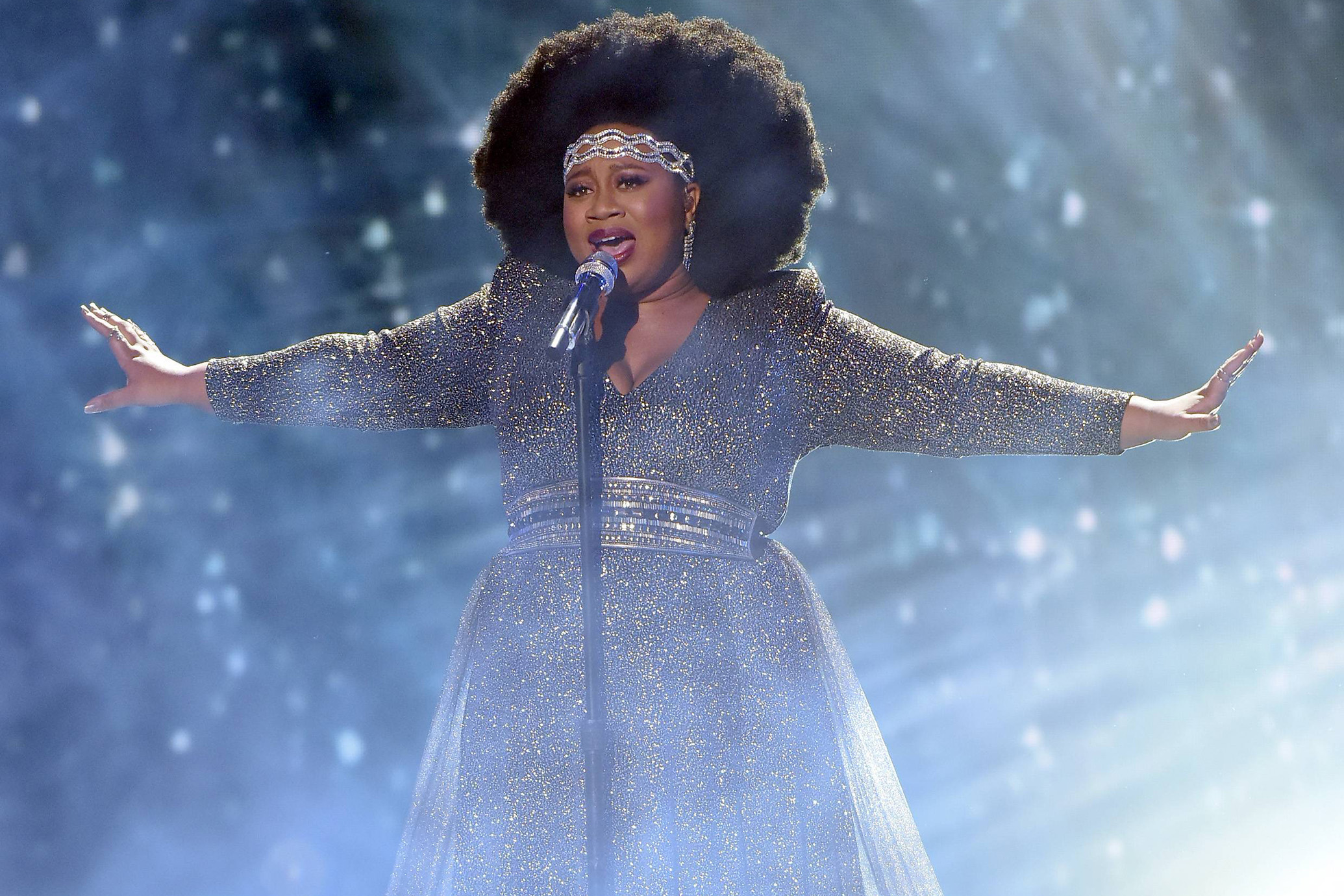 _American Idol_ Top 8 Highlights: La'Porsha Shows Her Halo - TV Guide