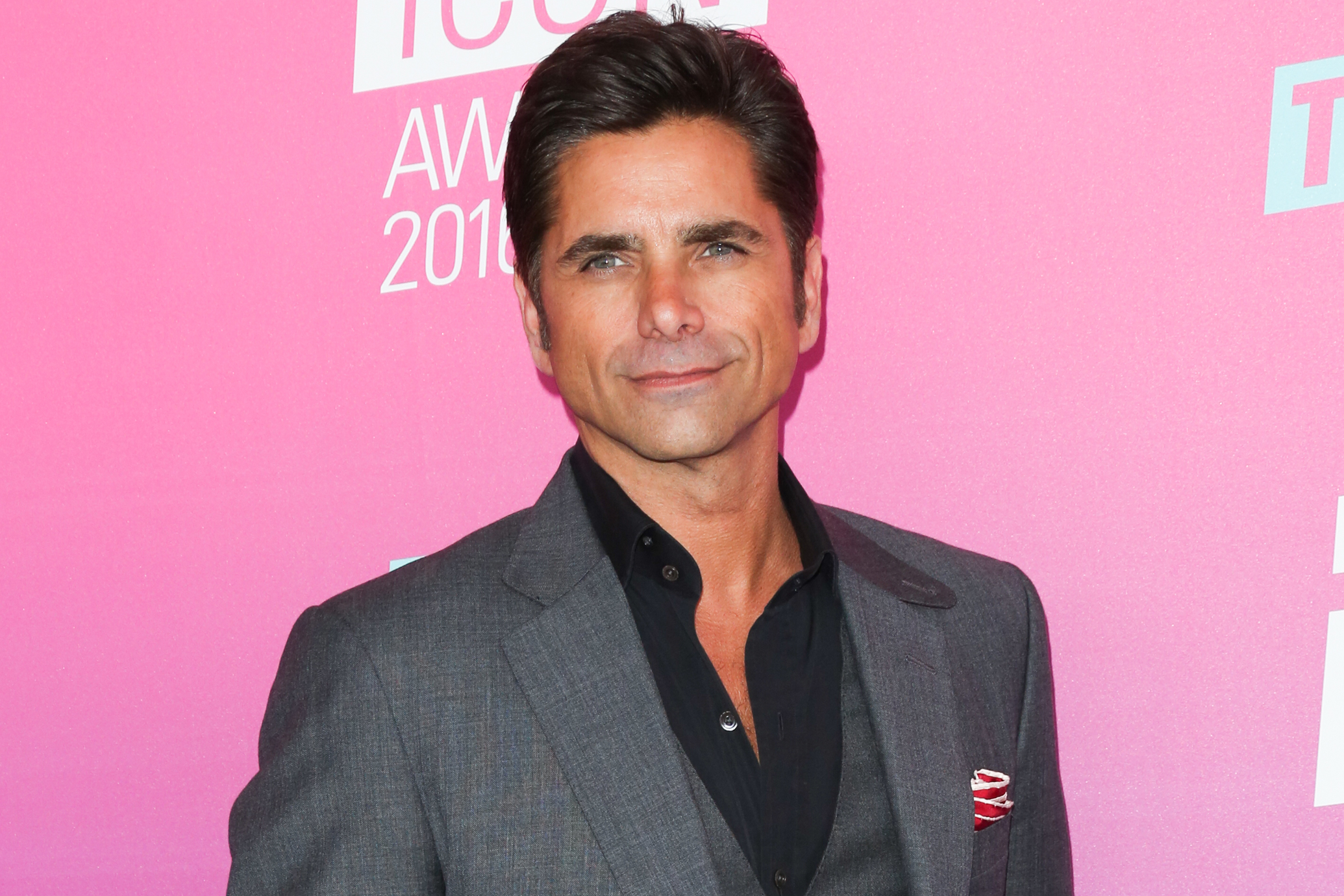 John Stamos Joins Ryan Murphy's Scream Queens - TV Guide