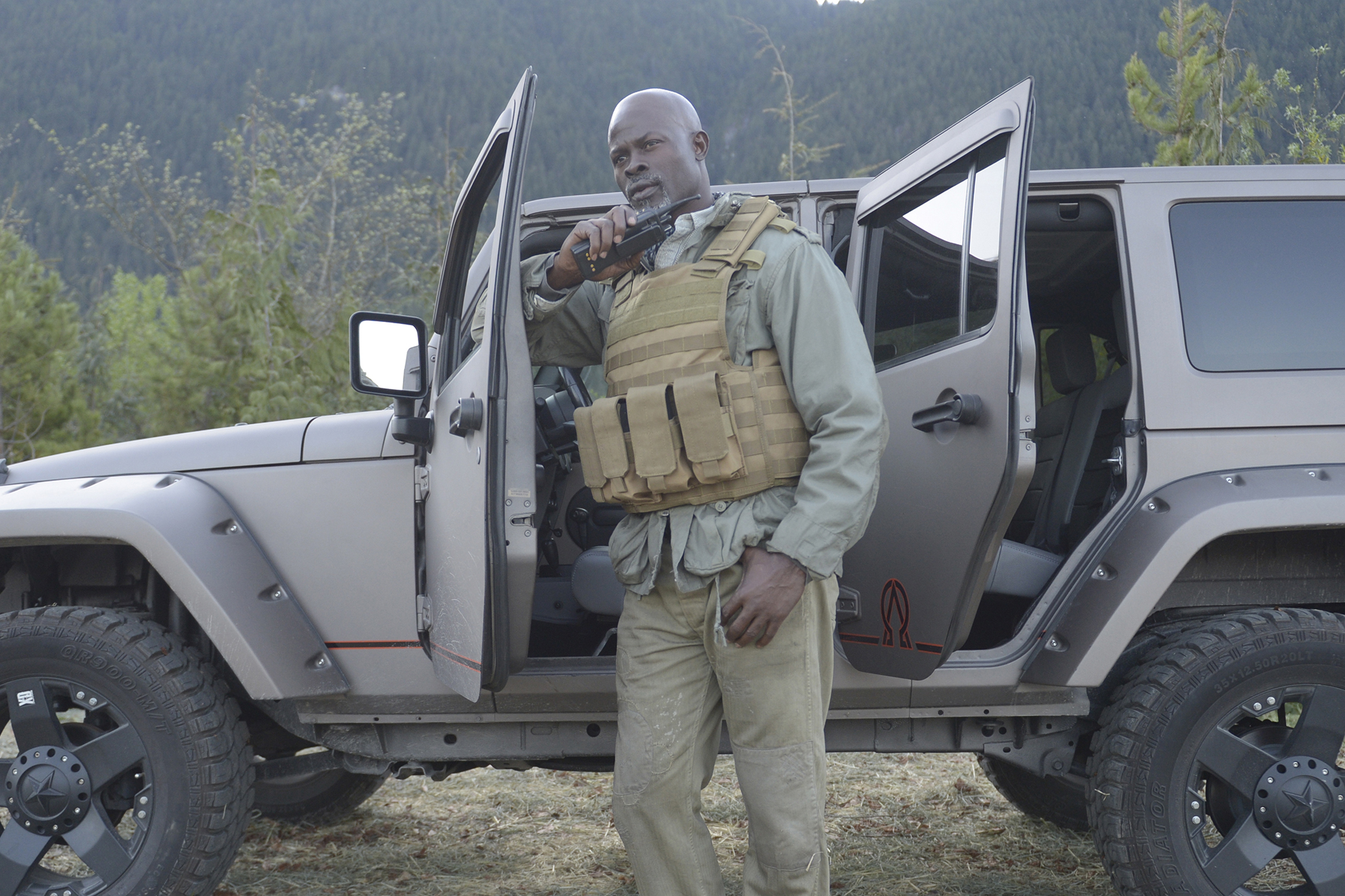 Wayward Pines "Exit Strategy" Recap: Who Returned From the Dead? - TV Guide