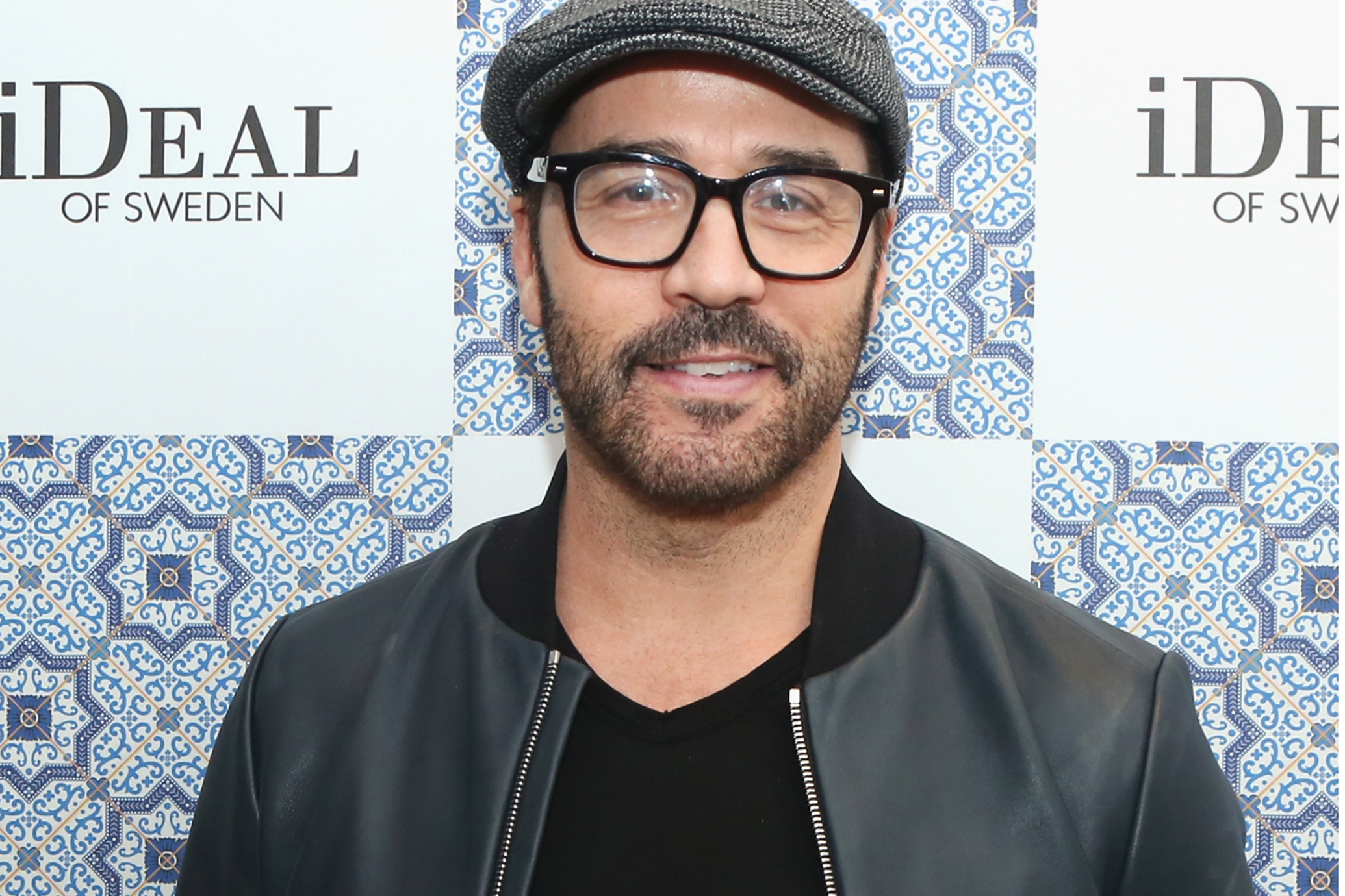 Jeremy Piven Joins CBS Pilot Wisdom of the Crowd - TV Guide