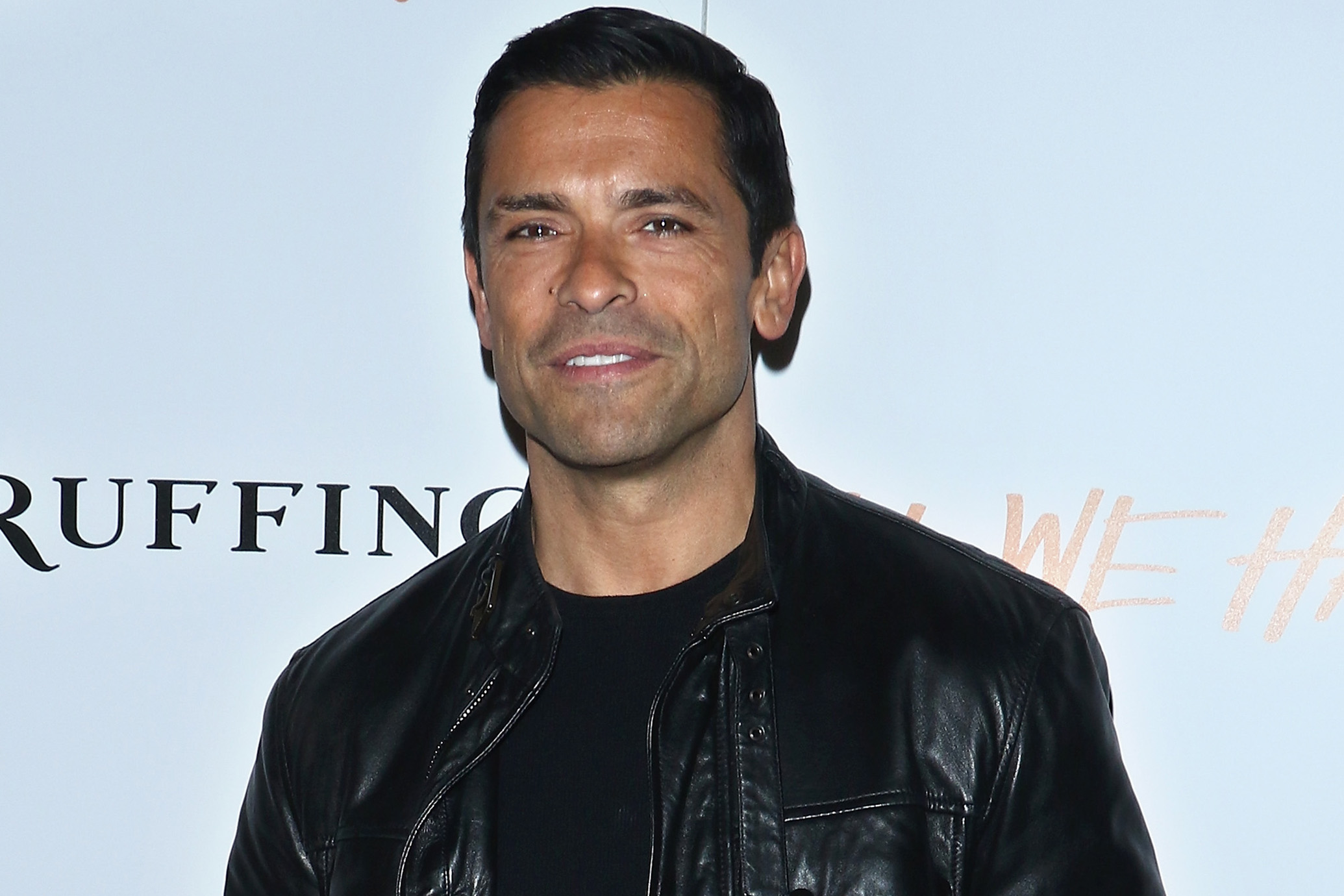 Riverdale Creator Explains Mark Consuelos' Hiram Lodge Casting - TV Guide