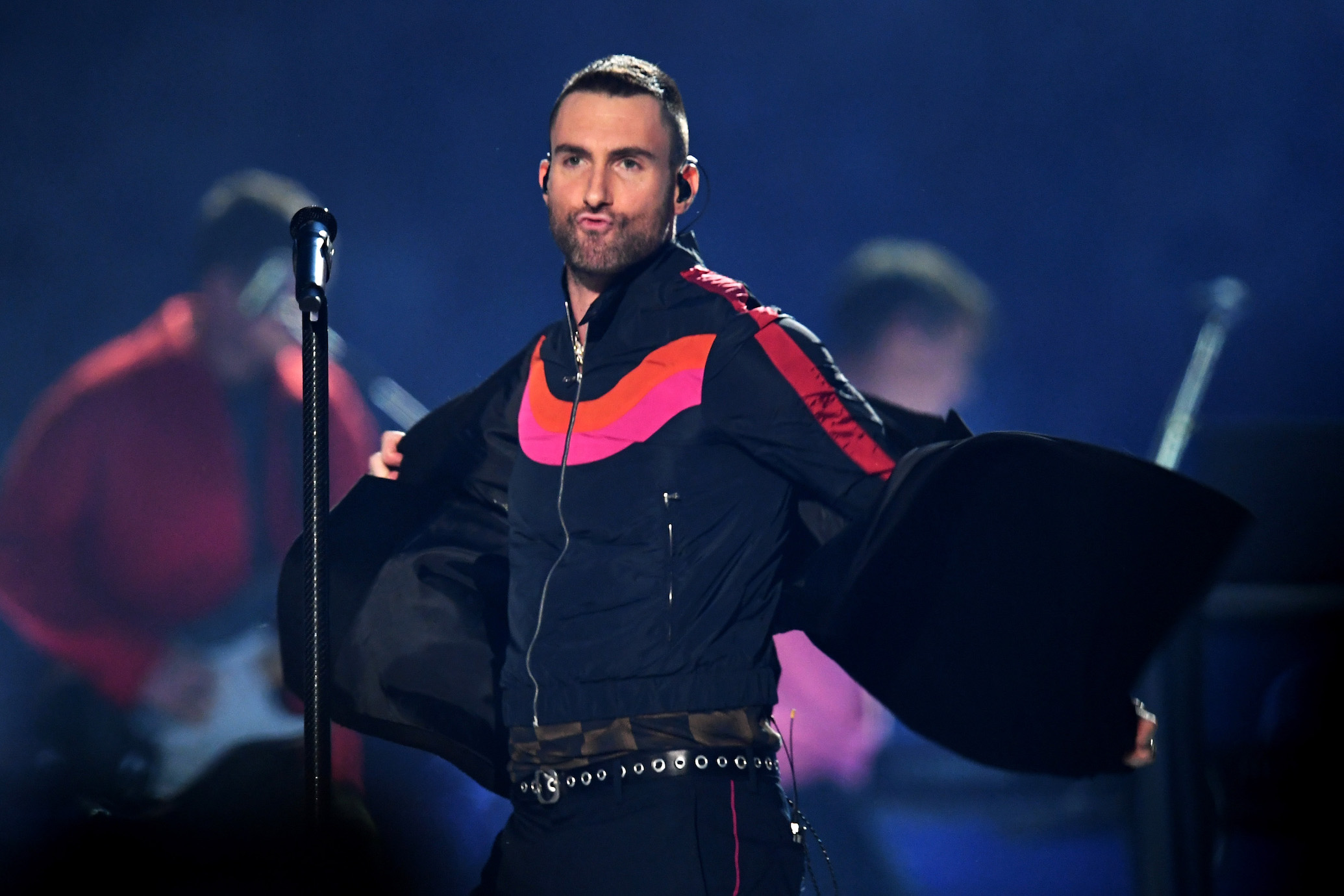 Super Bowl 2019 Halftime Show Review: Maroon 5 Fails to Even Underwhelm ...