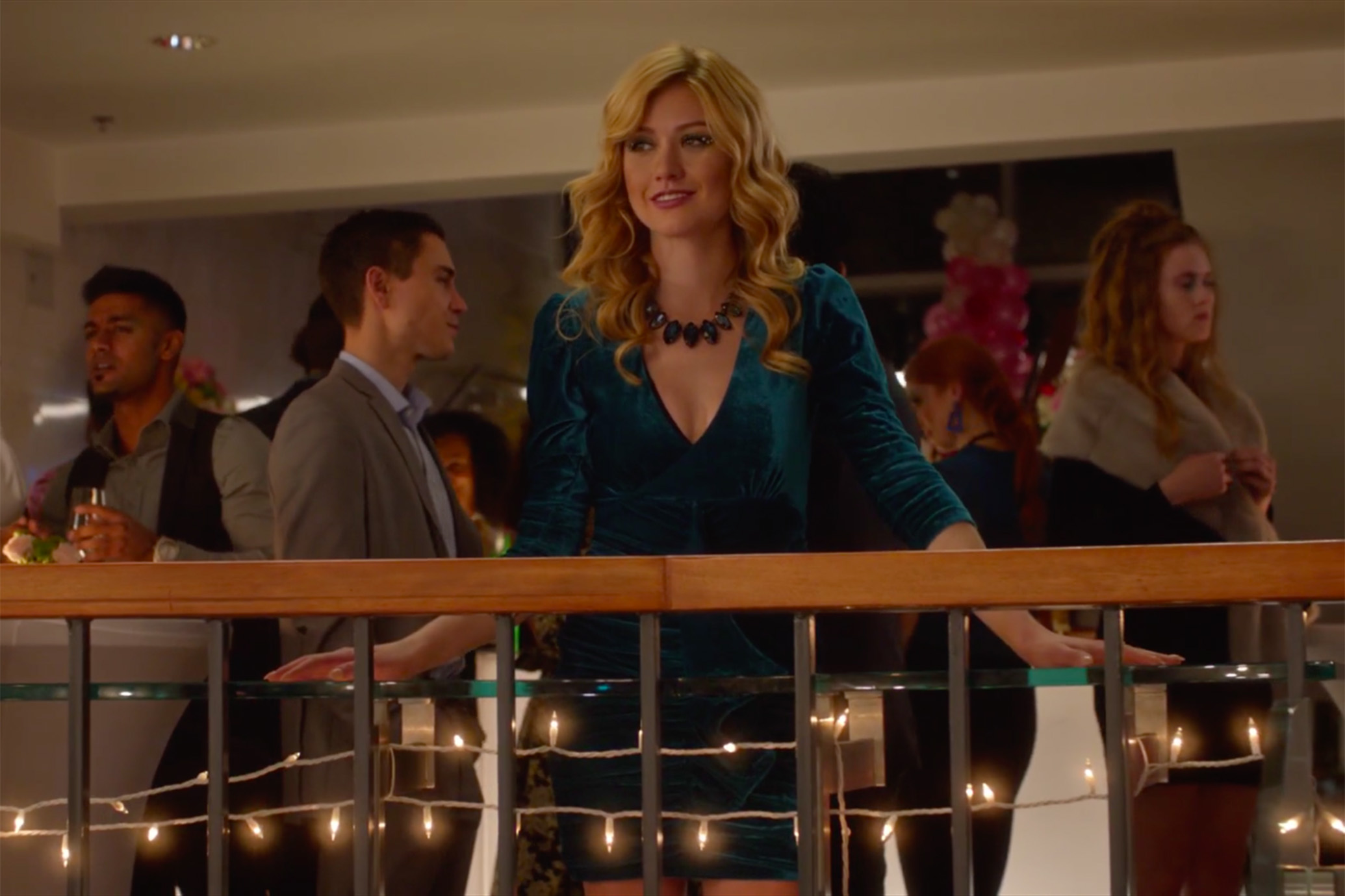 You Won't Believe Who Mia's Engaged to in This Arrow Sneak Peek - TV Guide